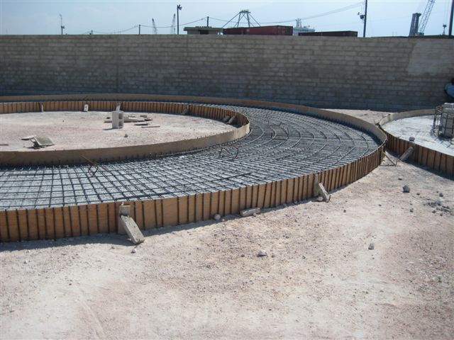 Construction de 6 bases pour des silos (2009) - Eccomar s.a